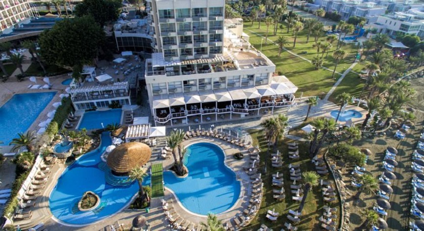 The Golden Bay Hotel - Perumperindo.co.id